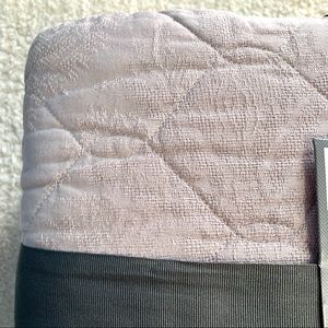 Threshold | Bedding | Threshold Textured Jacquard Quilt Fullqueen Beige ...